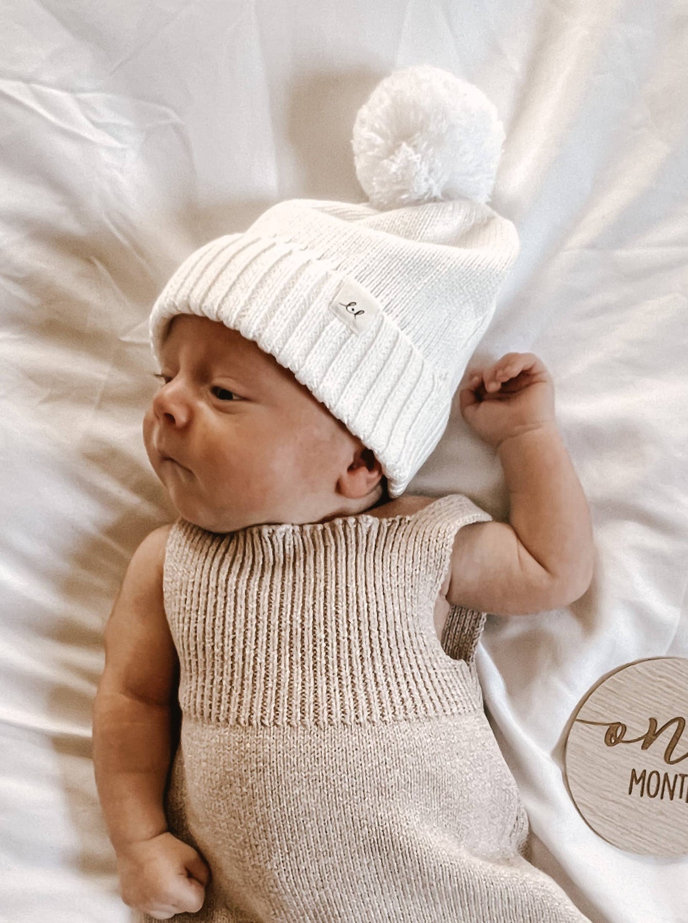 Luna + Luca Pom Beanie - White – Quintessentials
